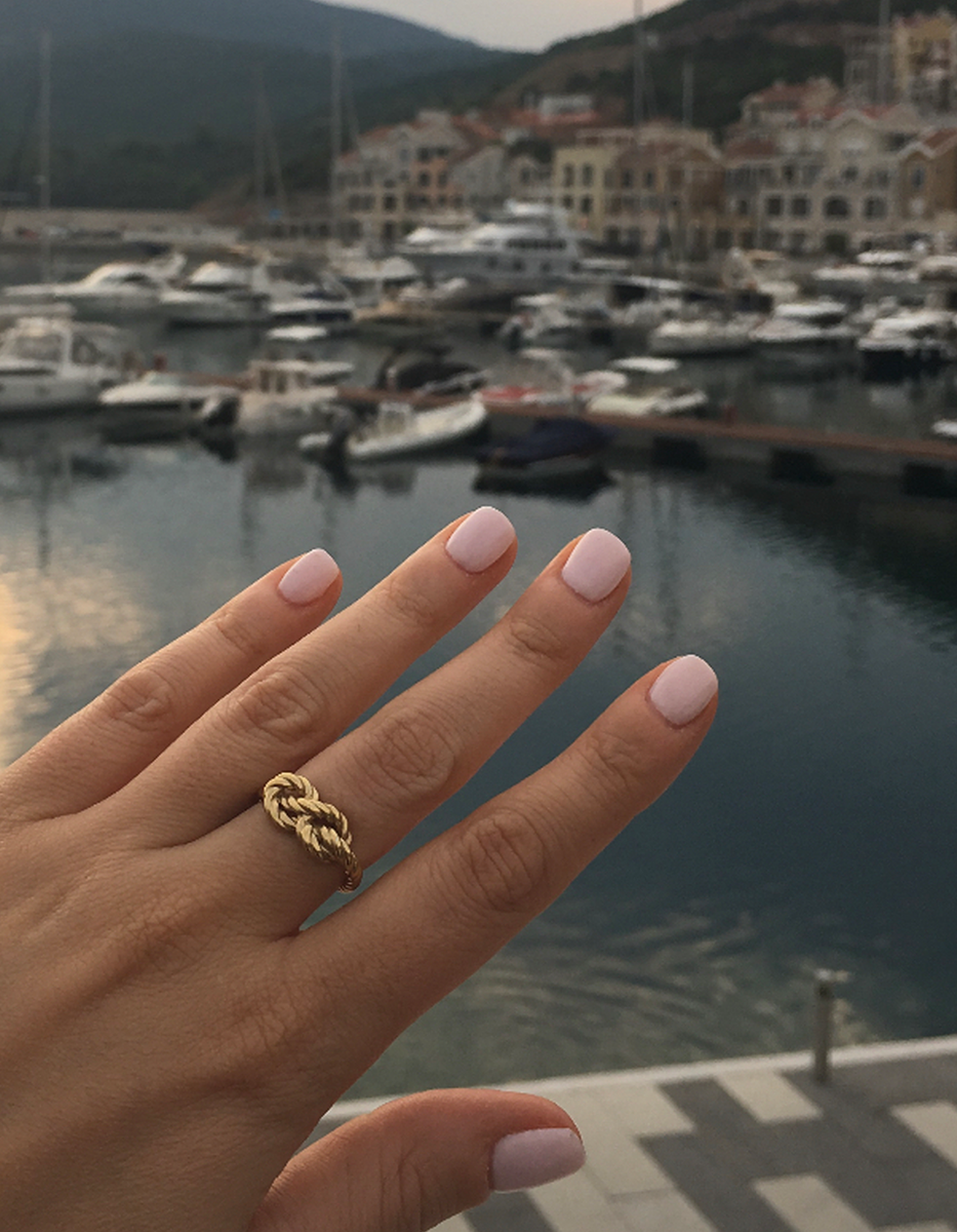 Infinity Knot Ring 14K / 18K Gold – VARGAS GOTEO JEWELRY